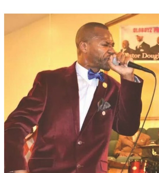 LOCAL PASTOR RECEIVES AWARD – The Copiah Monitor