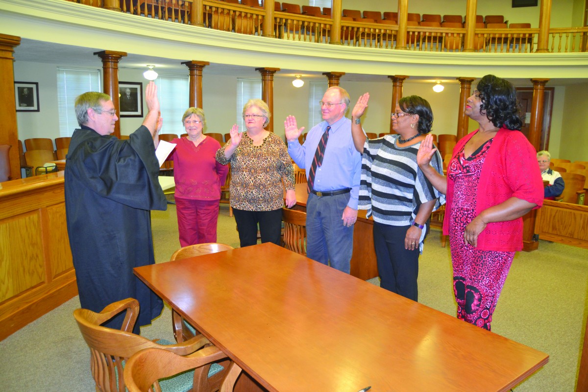 Election Commissioners take oath – The Copiah Monitor
