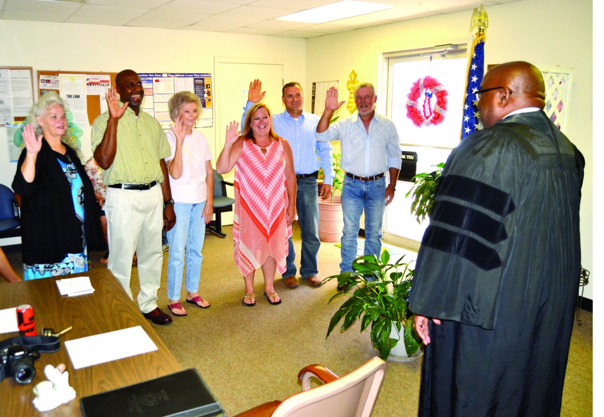 Officials sworn in – The Copiah Monitor