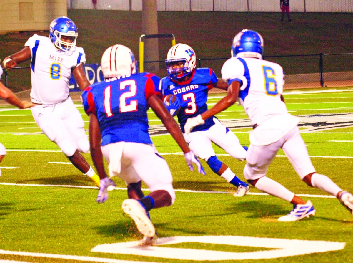 Bulldogs take the Cobras Friday – The Copiah Monitor