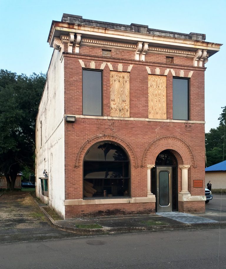 Old bank building in Georgetown to be renovated for new Town Hall – The ...
